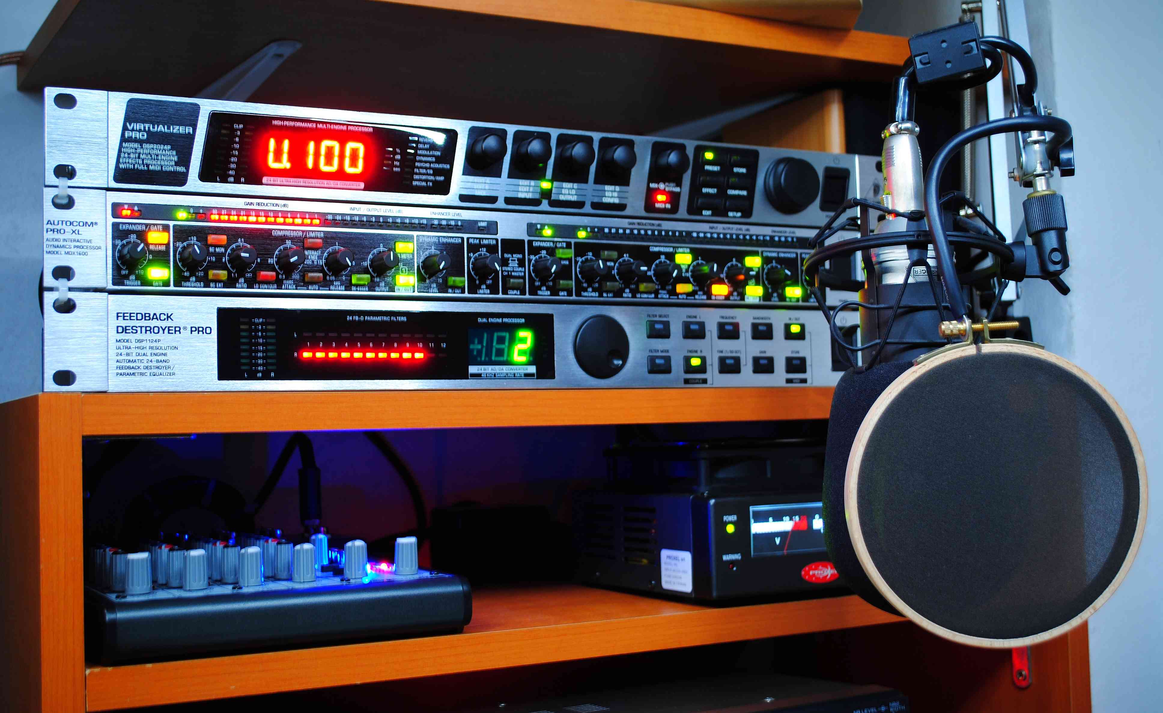 YO3IBW Hi-Fi ESSB Voodoo Audio Amateur Radio Station