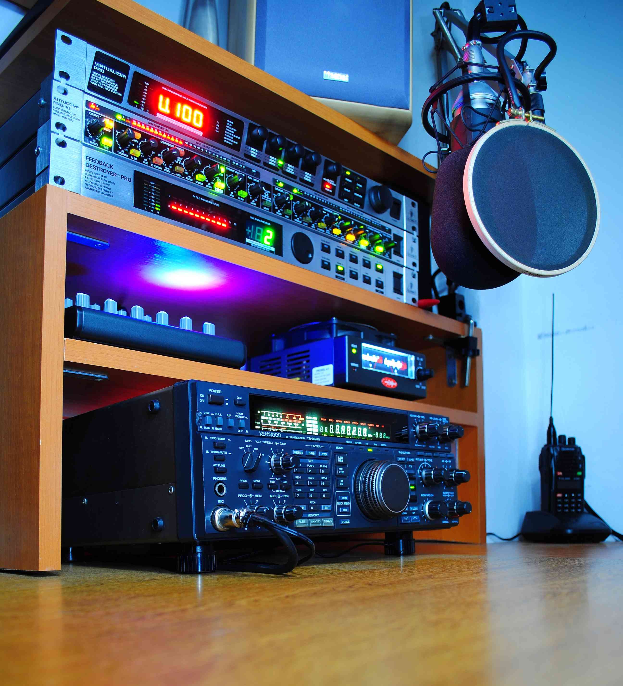 YO3IBW Hi-Fi ESSB Voodoo Audio Amateur Radio Station